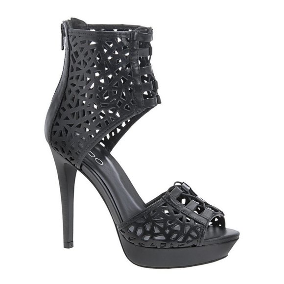 Aldo | Shoes | Aldo Kitzrow Black Platform Heel Size 4b | Poshmark